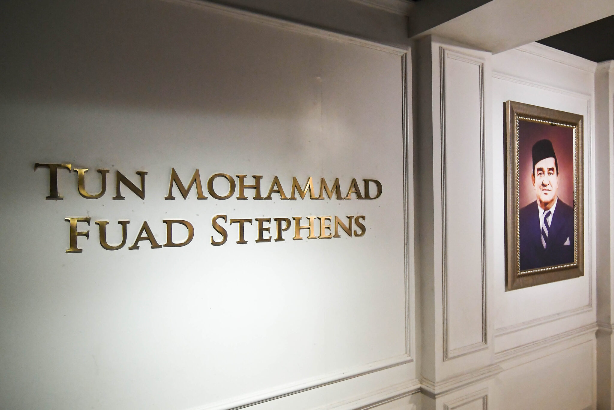 Tun Fuad Stephens: Wartawan jadi tokoh Negarawan | WilayahKu