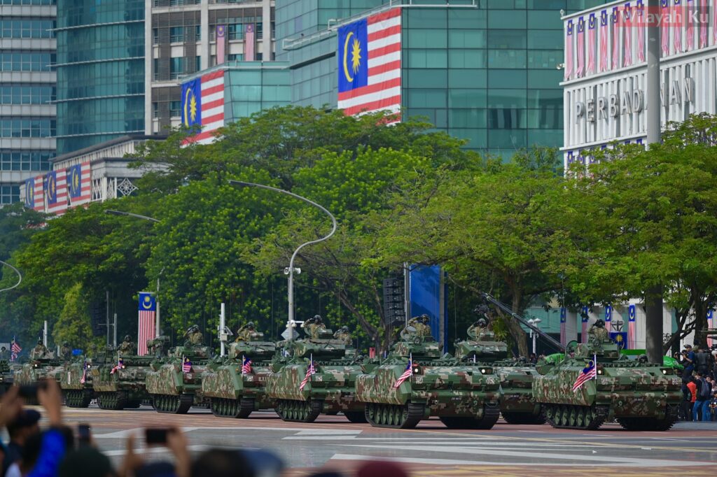 Perarakan aset kenderaan, haiwan ATM tarikan utama Sambutan Hari ...