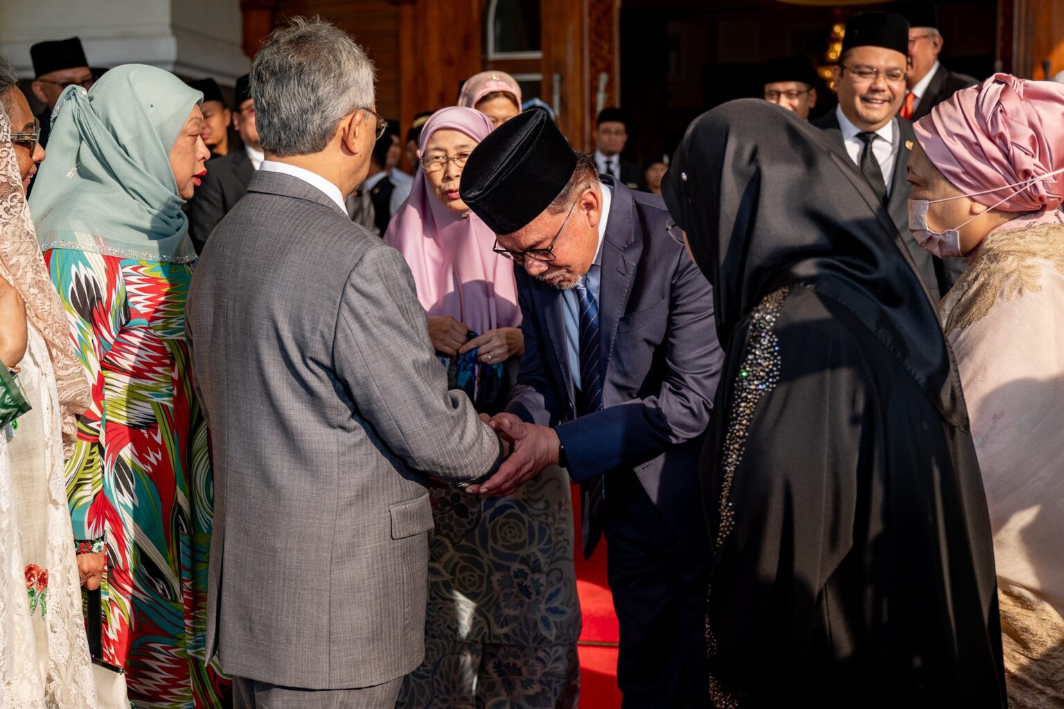 PM Anwar doakan Agong, Raja Permaisuri peroleh haji mabrur | WilayahKu