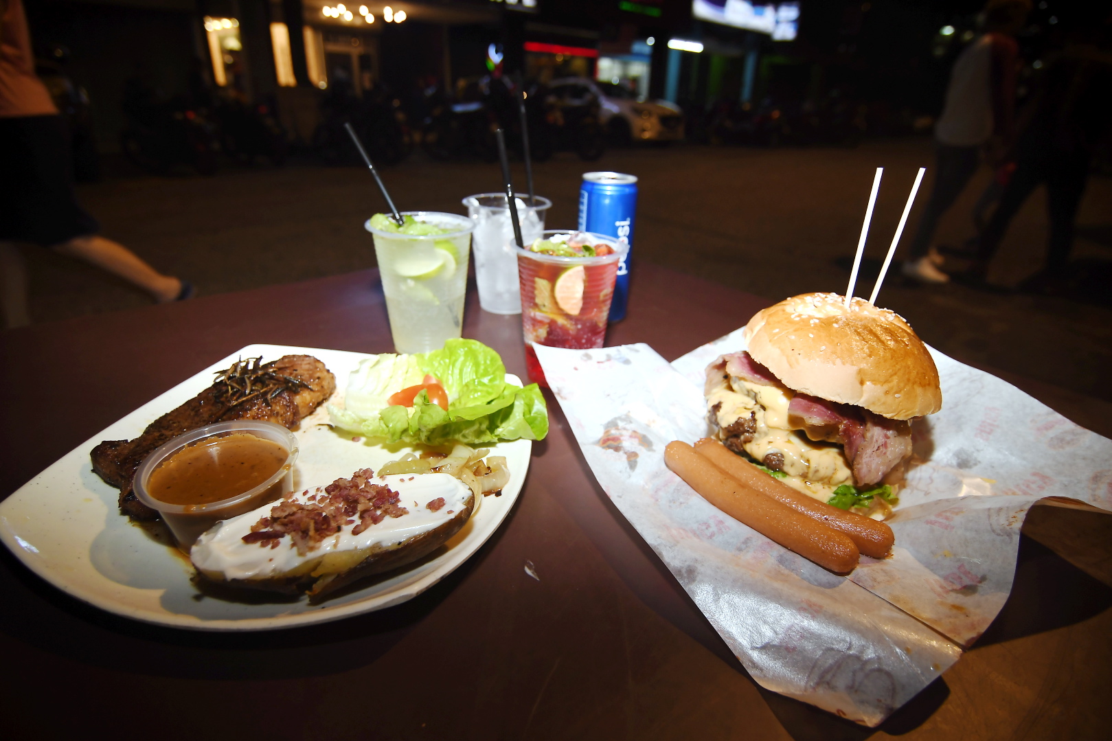 Hidangan di Stiq. umpama restoran mewah | WilayahKu