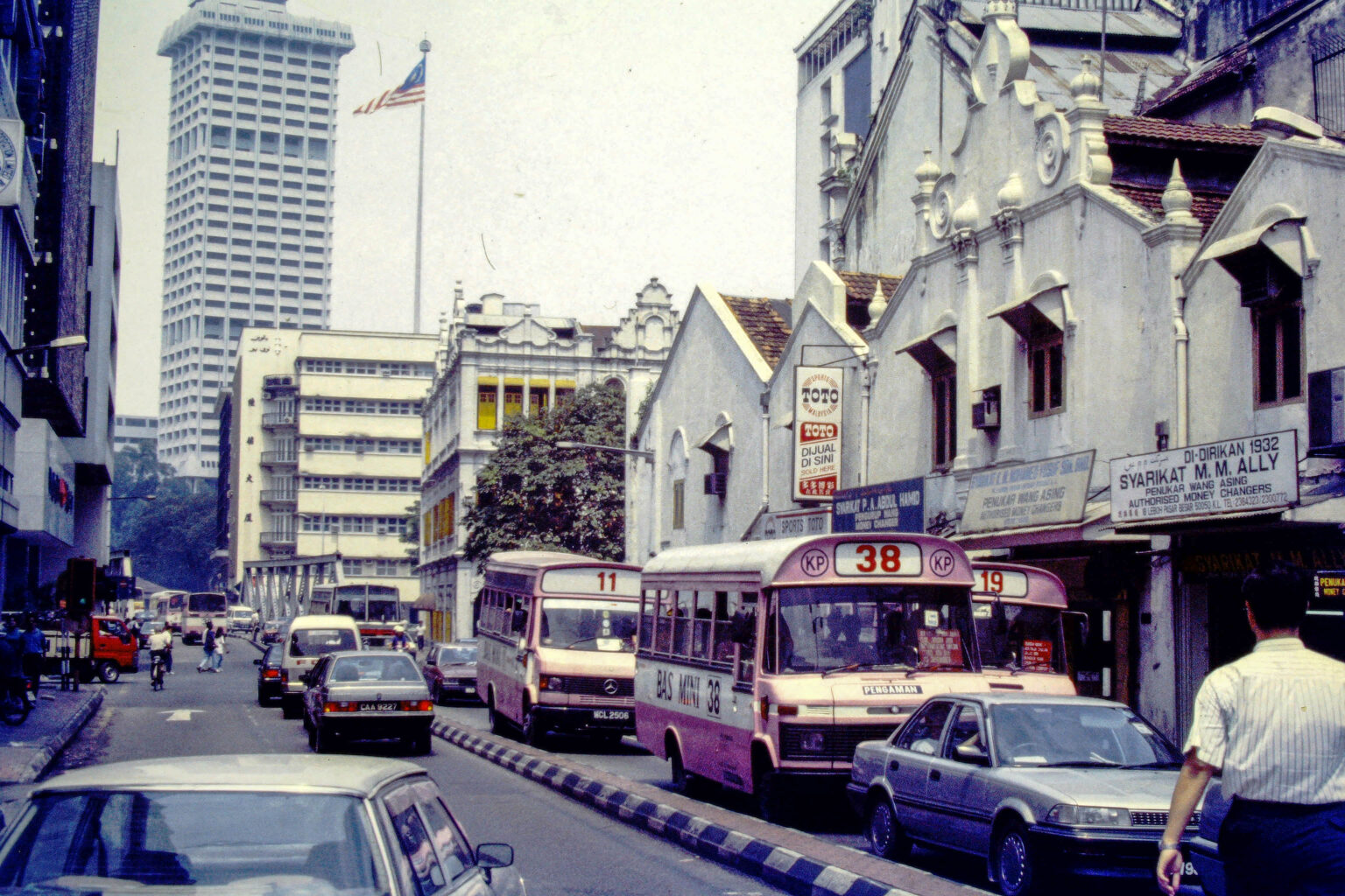 BAS Mini Wilayah yang menjadi nadi pengangkutan awam ibu kota pada ...