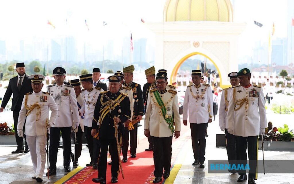 Menteri Kabinet merafak sembah tahniah kepada Sultan Ibrahim sebagai Agong ke-17 | WilayahKu